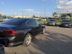 Grey Volkswagen Passat 2020 in Vilnius, with an engine capacity of 1.50 L and mileage of 158 thousand km for 17200 €, photo 5 on AUTOMOTO.COM.LV