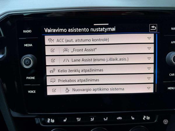 Grey Volkswagen Passat 2020 in Vilnius, with an engine capacity of 1.50 L and mileage of 158 thousand km for 17200 €, photo 9 on AUTOMOTO.COM.LV