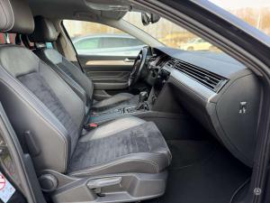 Grey Volkswagen Passat 2020 in Vilnius, with an engine capacity of 1.50 L and mileage of 158 thousand km for 17200 €, photo 13 on AUTOMOTO.COM.LV