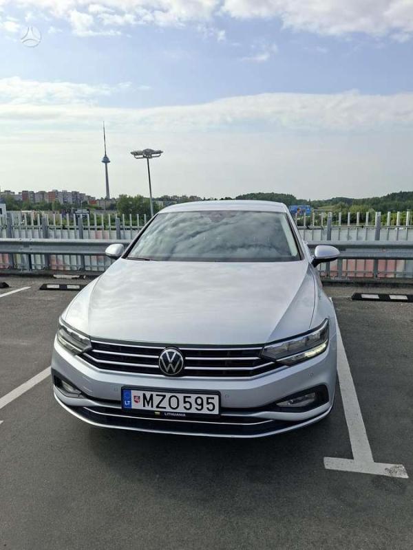 Pelēks Volkswagen Passat 2020 Viļņa, ar dzinēja tilpumu 1.97 L un nobraukumu 286 tūkst. km par 11499 €, foto 2 vietnē AUTOMOTO.COM.LV