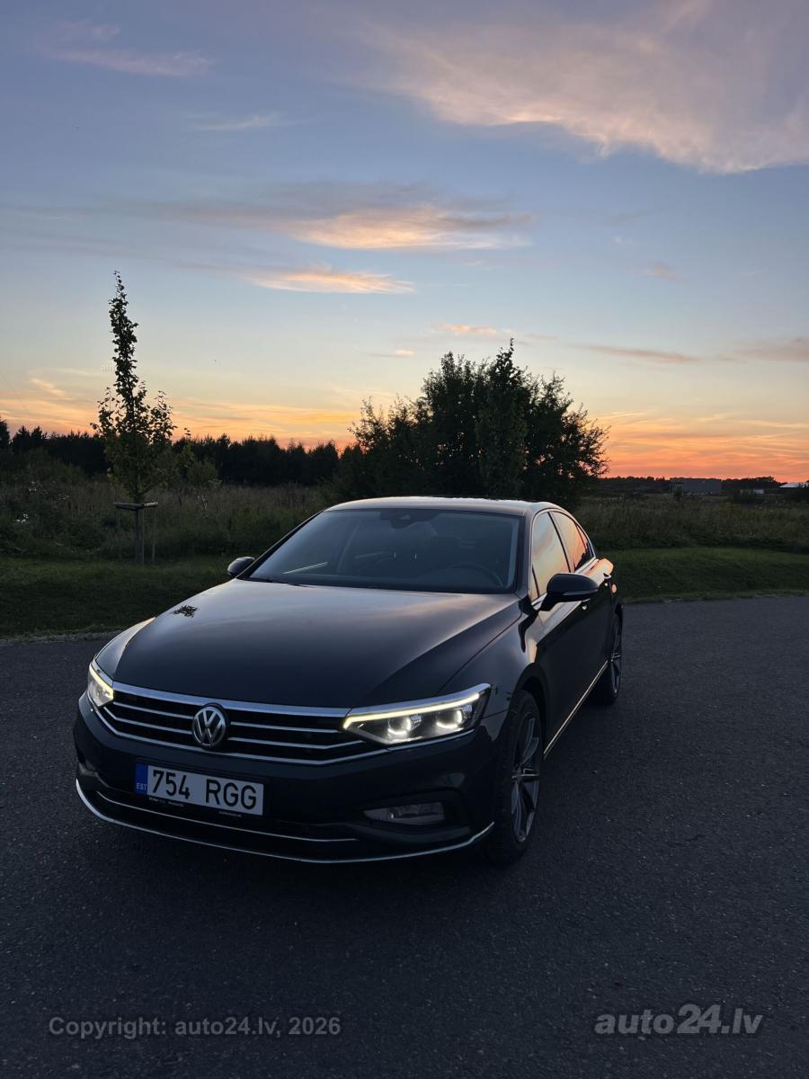 Grey Volkswagen Passat 2020 in Rakvere, with an engine capacity of 1.50 L and mileage of 195 thousand km for 16900 €, photo 3 on AUTOMOTO.COM.LV