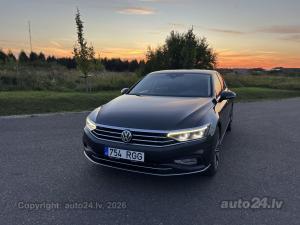 Grey Volkswagen Passat 2020 in Rakvere, with an engine capacity of 1.50 L and mileage of 195 thousand km for 16900 €, photo 4 on AUTOMOTO.COM.LV