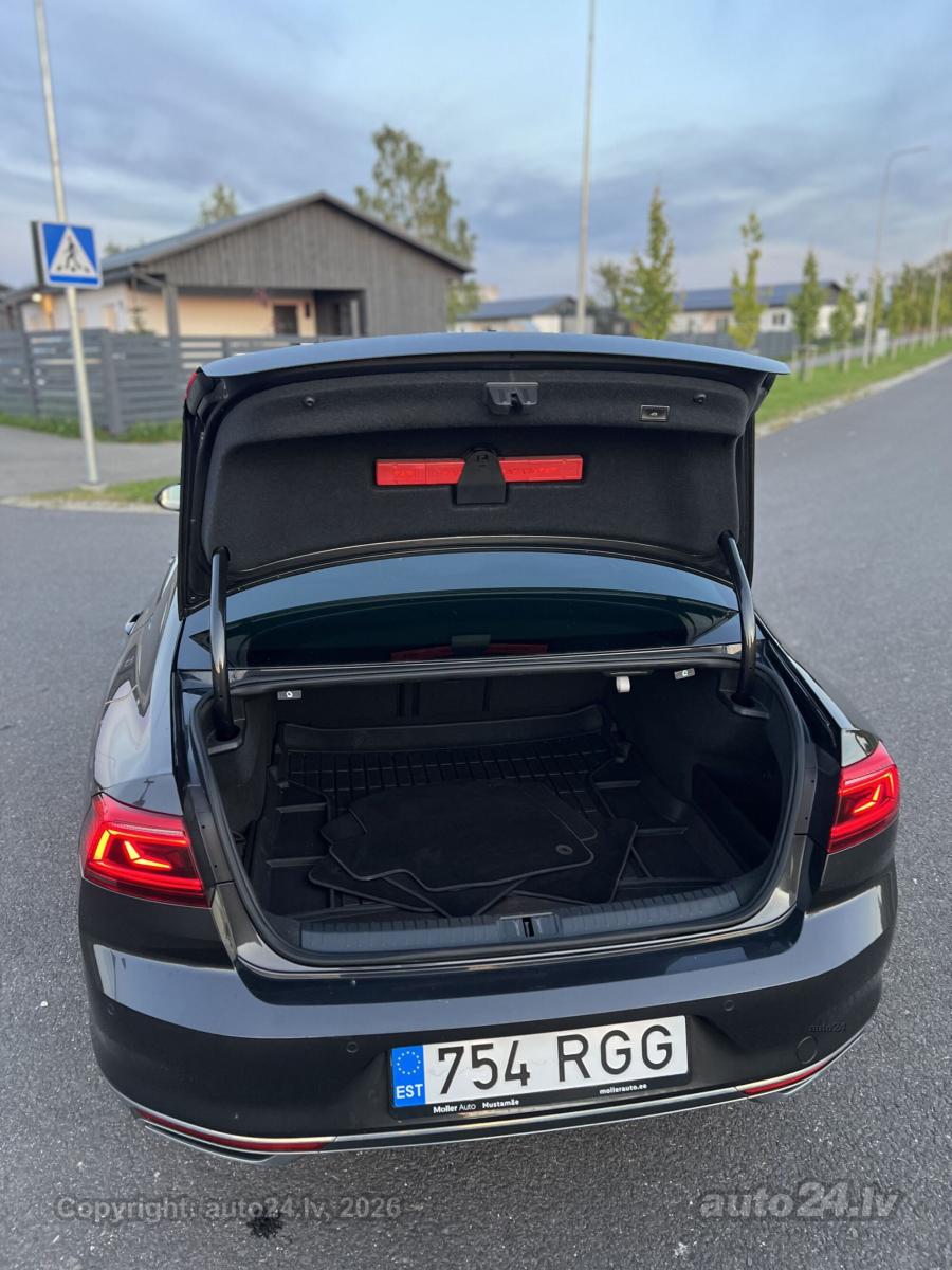 Grey Volkswagen Passat 2020 in Rakvere, with an engine capacity of 1.50 L and mileage of 195 thousand km for 16900 €, photo 9 on AUTOMOTO.COM.LV