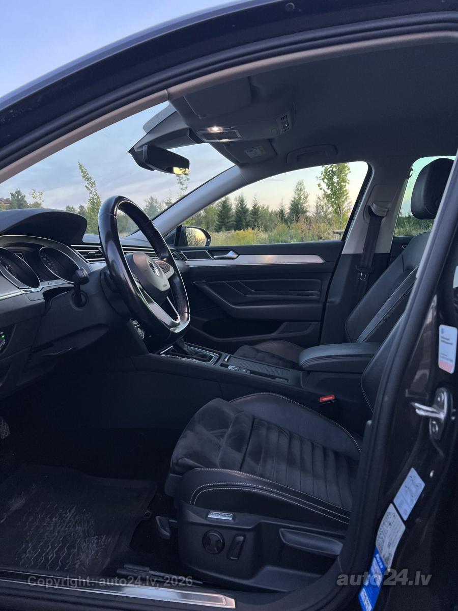 Grey Volkswagen Passat 2020 in Rakvere, with an engine capacity of 1.50 L and mileage of 195 thousand km for 16900 €, photo 10 on AUTOMOTO.COM.LV