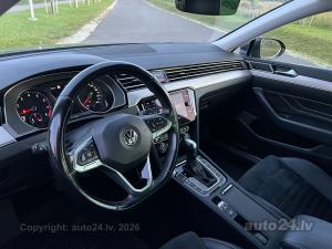 Grey Volkswagen Passat 2020 in Rakvere, with an engine capacity of 1.50 L and mileage of 195 thousand km for 16900 €, photo 12 on AUTOMOTO.COM.LV