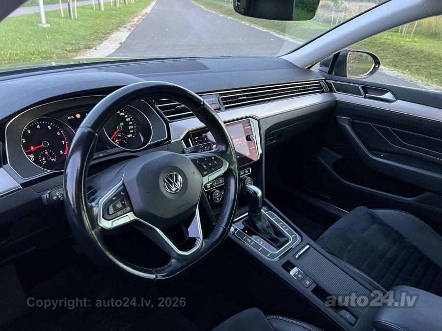 Grey Volkswagen Passat 2020 in Rakvere, with an engine capacity of 1.50 L and mileage of 195 thousand km for 16900 €, photo 12 on AUTOMOTO.COM.LV