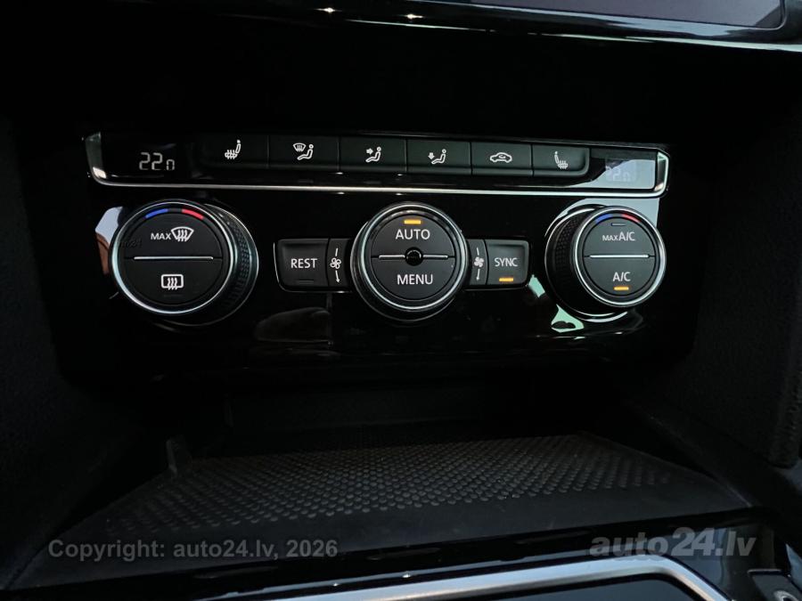 Grey Volkswagen Passat 2020 in Rakvere, with an engine capacity of 1.50 L and mileage of 195 thousand km for 16900 €, photo 14 on AUTOMOTO.COM.LV