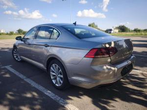 Pelēks Volkswagen Passat 2020 Panevēža, ar dzinēja tilpumu 1.50 L un nobraukumu 80 tūkst. km par 15900 €, foto 7 vietnē AUTOMOTO.COM.LV