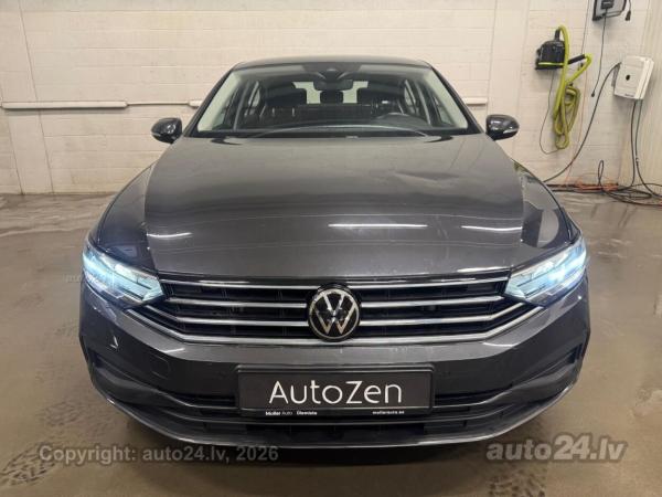 Grey Volkswagen Passat 2021 in Tallinn, with an engine capacity of 1.50 L and mileage of 125 thousand km for 13995 €, photo 2 on AUTOMOTO.COM.LV