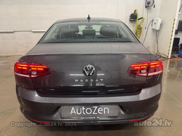 Grey Volkswagen Passat 2021 in Tallinn, with an engine capacity of 1.50 L and mileage of 125 thousand km for 13995 €, photo 8 on AUTOMOTO.COM.LV