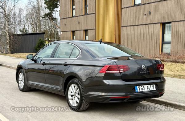 Pelēks Volkswagen Passat 2021 Tallina, ar dzinēja tilpumu 2.00 L un nobraukumu 61 tūkst. km par 22000 €, foto 5 vietnē AUTOMOTO.COM.LV