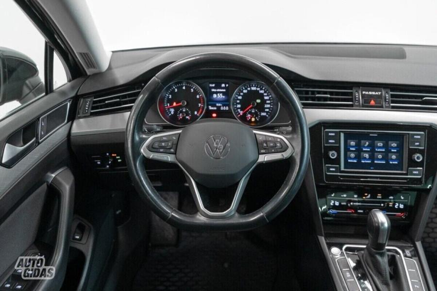Grey Volkswagen Passat 2021 in Vilnius, with an engine capacity of 1.50 L and mileage of 110 thousand km for 17900 €, photo 9 on AUTOMOTO.COM.LV