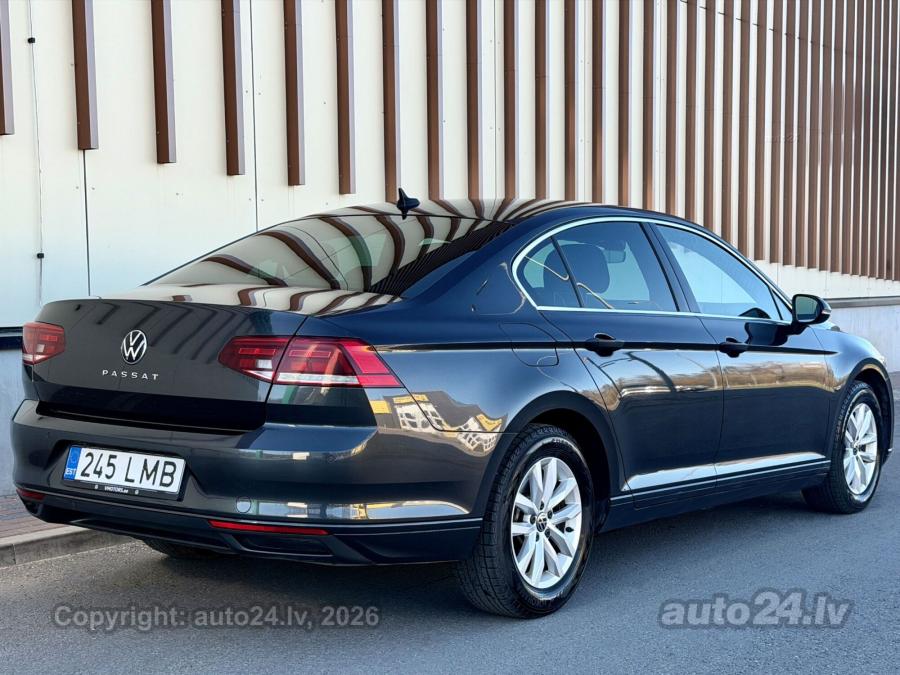 Pelēks Volkswagen Passat 2021 Tallina, ar dzinēja tilpumu 1.50 L un nobraukumu 132 tūkst. km par 17500 €, foto 3 vietnē AUTOMOTO.COM.LV