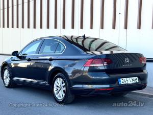 Pelēks Volkswagen Passat 2021 Tallina, ar dzinēja tilpumu 1.50 L un nobraukumu 132 tūkst. km par 17500 €, foto 8 vietnē AUTOMOTO.COM.LV