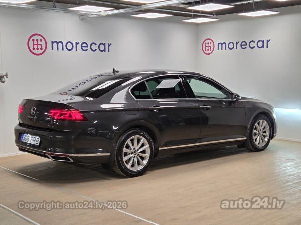 Pelēks Volkswagen Passat 2021 Tallina, ar dzinēja tilpumu 2.00 L un nobraukumu 92 tūkst. km par 25900 €, foto 4 vietnē AUTOMOTO.COM.LV