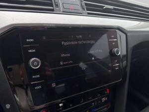 Pelēks Volkswagen Passat 2021 Kauņa, ar dzinēja tilpumu 2.00 L un nobraukumu 150 tūkst. km par 15999 €, foto 18 vietnē AUTOMOTO.COM.LV