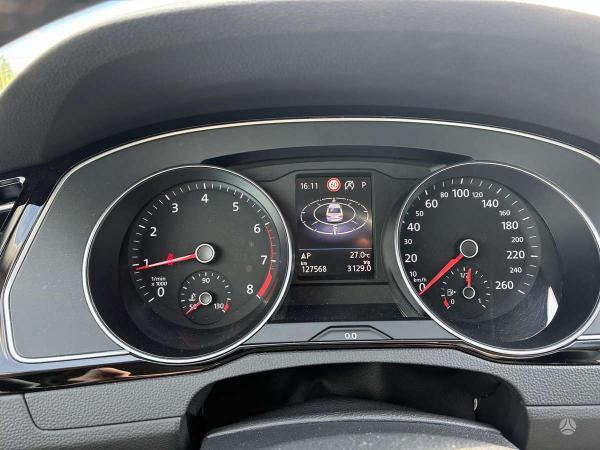 Grey Volkswagen Passat 2021 in Vilnius, with an engine capacity of 1.50 L and mileage of 128 thousand km for 17900 €, photo 8 on AUTOMOTO.COM.LV