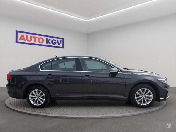 Pelēks Volkswagen Passat 2021 Kauņa, ar dzinēja tilpumu 2.00 L un nobraukumu 150 tūkst. km par 15999 €, foto 6 vietnē AUTOMOTO.COM.LV