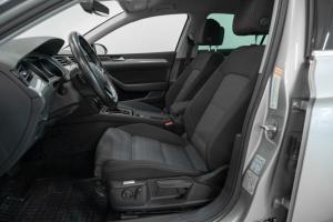 Pelēks Volkswagen Passat 2021 Viļņa, ar dzinēja tilpumu 1.50 L un nobraukumu 115 tūkst. km par 16500 €, foto 8 vietnē AUTOMOTO.COM.LV