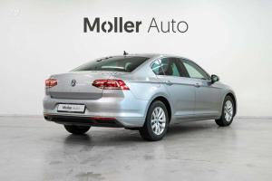 Grey Volkswagen Passat 2021 in Vilnius, with an engine capacity of 1.50 L and mileage of 115 thousand km for 16500 €, photo 4 on AUTOMOTO.COM.LV
