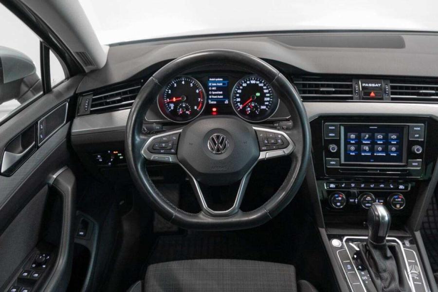 Grey Volkswagen Passat 2021 in Vilnius, with an engine capacity of 1.50 L and mileage of 115 thousand km for 16500 €, photo 10 on AUTOMOTO.COM.LV
