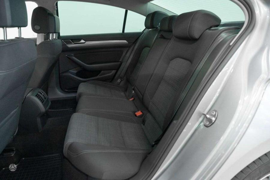 Grey Volkswagen Passat 2021 in Vilnius, with an engine capacity of 1.50 L and mileage of 115 thousand km for 16500 €, photo 17 on AUTOMOTO.COM.LV