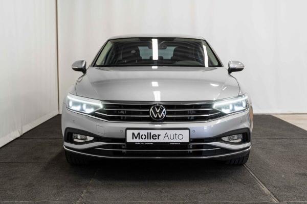 Grey Volkswagen Passat 2021 in Tallinn, with an engine capacity of 1.50 L and mileage of 65 thousand km for 19900 €, photo 3 on AUTOMOTO.COM.LV