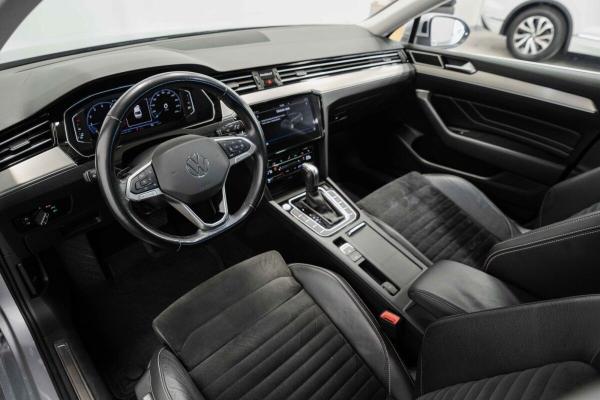 Grey Volkswagen Passat 2021 in Tallinn, with an engine capacity of 1.50 L and mileage of 65 thousand km for 19900 €, photo 9 on AUTOMOTO.COM.LV