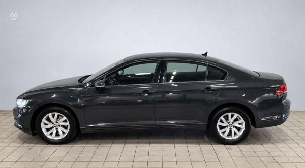 Pelēks Volkswagen Passat 2021 Kauņa, ar dzinēja tilpumu 1.50 L un nobraukumu 161 tūkst. km par 14200 €, foto 3 vietnē AUTOMOTO.COM.LV