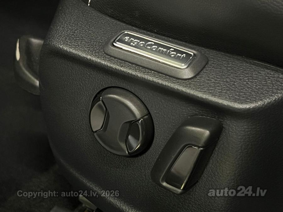 Pelēks Volkswagen Passat 2021 Tallina, ar dzinēja tilpumu 1.50 L un nobraukumu 84 tūkst. km par 20990 €, foto 14 vietnē AUTOMOTO.COM.LV