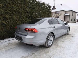 Pelēks Volkswagen Passat 2022 Kalvarija, ar dzinēja tilpumu 1.50 L un nobraukumu 138 tūkst. km par 18937 €, foto 7 vietnē AUTOMOTO.COM.LV