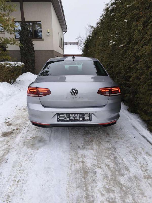 Grey Volkswagen Passat 2022 in Kalvarija, with an engine capacity of 1.50 L and mileage of 138 thousand km for 18937 €, photo 8 on AUTOMOTO.COM.LV