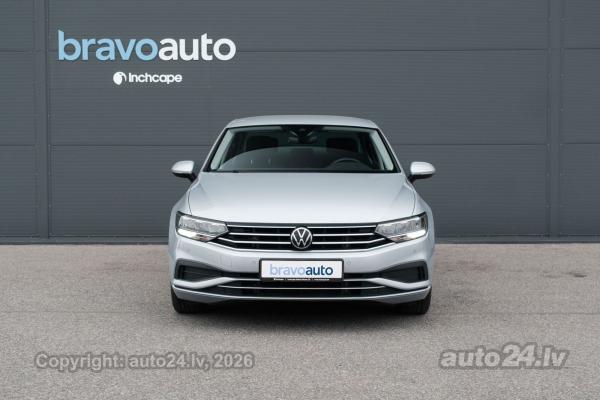 Grey Volkswagen Passat 2022 in Tartu, with an engine capacity of 1.50 L and mileage of 43 thousand km for 20000 €, photo 2 on AUTOMOTO.COM.LV