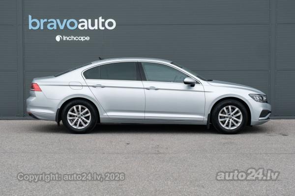 Grey Volkswagen Passat 2022 in Tartu, with an engine capacity of 1.50 L and mileage of 43 thousand km for 20000 €, photo 4 on AUTOMOTO.COM.LV