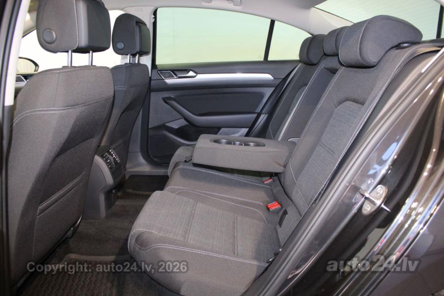 Pelēks Volkswagen Passat 2022 Tallina, ar dzinēja tilpumu 1.50 L un nobraukumu 67 tūkst. km par 20990 €, foto 20 vietnē AUTOMOTO.COM.LV