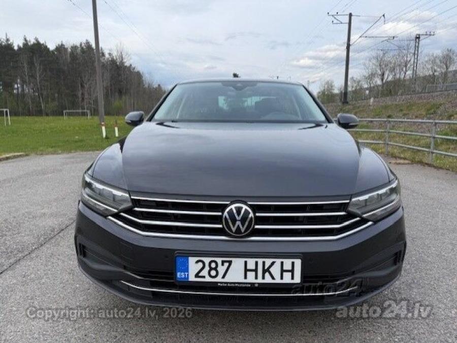 Pelēks Volkswagen Passat 2022 Tallina, ar dzinēja tilpumu 1.50 L un nobraukumu 86 tūkst. km par 19500 €, foto 3 vietnē AUTOMOTO.COM.LV