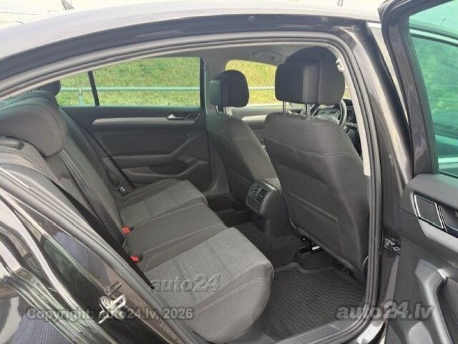 Pelēks Volkswagen Passat 2022 Tallina, ar dzinēja tilpumu 1.50 L un nobraukumu 86 tūkst. km par 19500 €, foto 6 vietnē AUTOMOTO.COM.LV