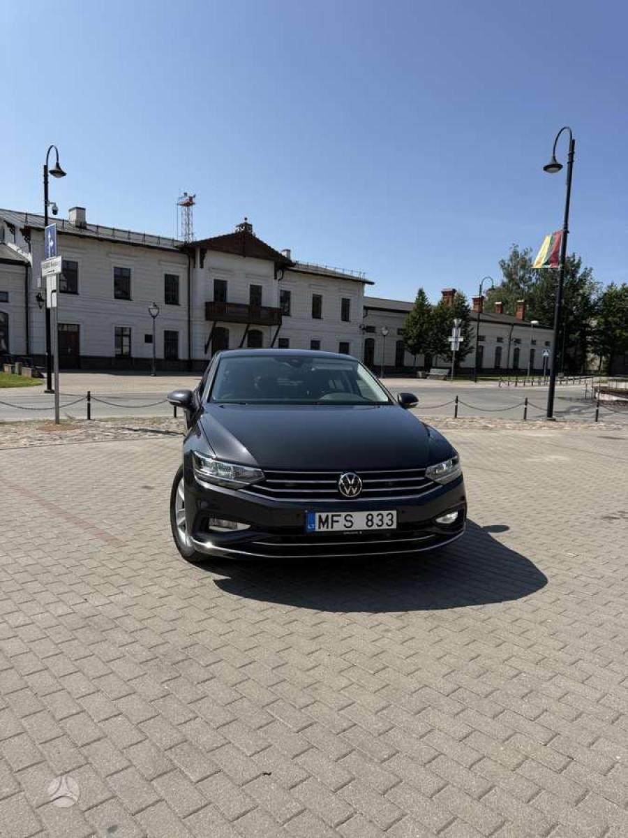 Pelēks Volkswagen Passat 2022 Mažeikiai, ar dzinēja tilpumu 1.50 L un nobraukumu 48 tūkst. km par 22400 €, foto 3 vietnē AUTOMOTO.COM.LV