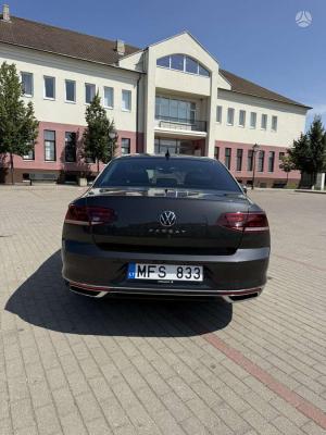 Pelēks Volkswagen Passat 2022 Mažeikiai, ar dzinēja tilpumu 1.50 L un nobraukumu 48 tūkst. km par 22400 €, foto 8 vietnē AUTOMOTO.COM.LV