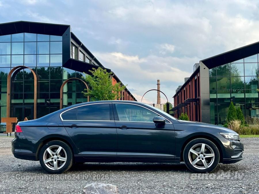 Серый Фольксваген Пассат 2022 в Таллин, объемом двигателя 1.50 л и пробегом 124 тыс. км за 19900 €, фото 5 на AUTOMOTO.COM.LV