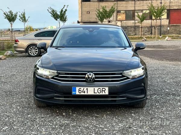 Pelēks Volkswagen Passat 2022 Tallina, ar dzinēja tilpumu 1.50 L un nobraukumu 124 tūkst. km par 19900 €, foto 3 vietnē AUTOMOTO.COM.LV