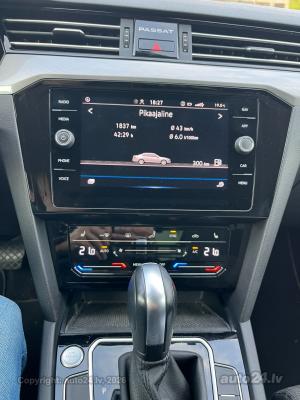 Pelēks Volkswagen Passat 2022 Tallina, ar dzinēja tilpumu 1.50 L un nobraukumu 121 tūkst. km par 18500 €, foto 23 vietnē AUTOMOTO.COM.LV