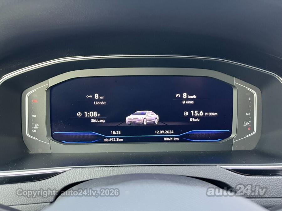Pelēks Volkswagen Passat 2022 Tallina, ar dzinēja tilpumu 1.50 L un nobraukumu 121 tūkst. km par 18500 €, foto 28 vietnē AUTOMOTO.COM.LV