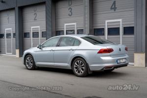 Pelēks Volkswagen Passat 2023 Tallina, ar dzinēja tilpumu 1.50 L un nobraukumu 43 tūkst. km par 27900 €, foto 3 vietnē AUTOMOTO.COM.LV