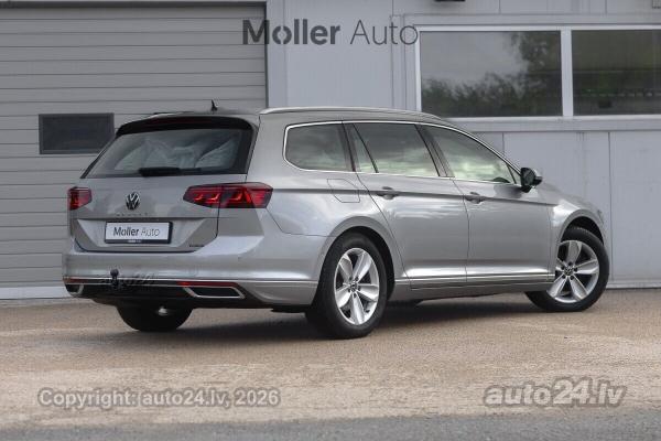 Grey Volkswagen Passat 2023 in Jelgava, with an engine capacity of 2.00 L and mileage of 202 thousand km for 20486 €, photo 6 on AUTOMOTO.COM.LV