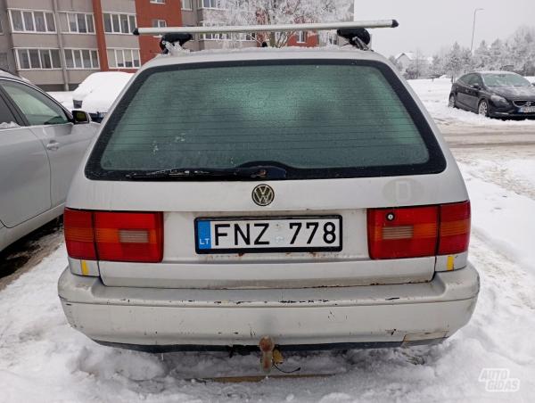 Grey Volkswagen Passat 1994 in Vilnius, with an engine capacity of 1.90 L and mileage of 300 thousand km for 700 €, photo 8 on AUTOMOTO.COM.LV