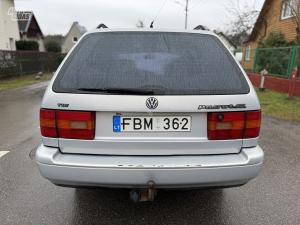 Grey Volkswagen Passat 1995 in Kaunas, with an engine capacity of 1.90 L and mileage of 266 thousand km for 650 €, photo 6 on AUTOMOTO.COM.LV