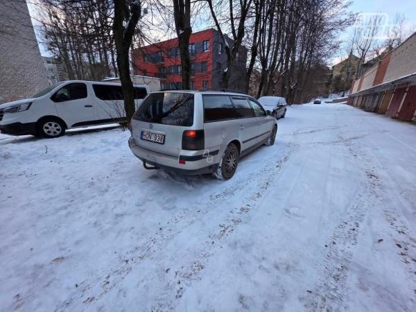 Grey Volkswagen Passat 1997 in Kaunas, with an engine capacity of 1.80 L and mileage of 379 thousand km for 900 €, photo 5 on AUTOMOTO.COM.LV