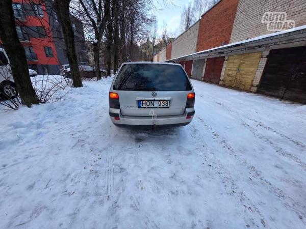 Grey Volkswagen Passat 1997 in Kaunas, with an engine capacity of 1.80 L and mileage of 379 thousand km for 900 €, photo 8 on AUTOMOTO.COM.LV