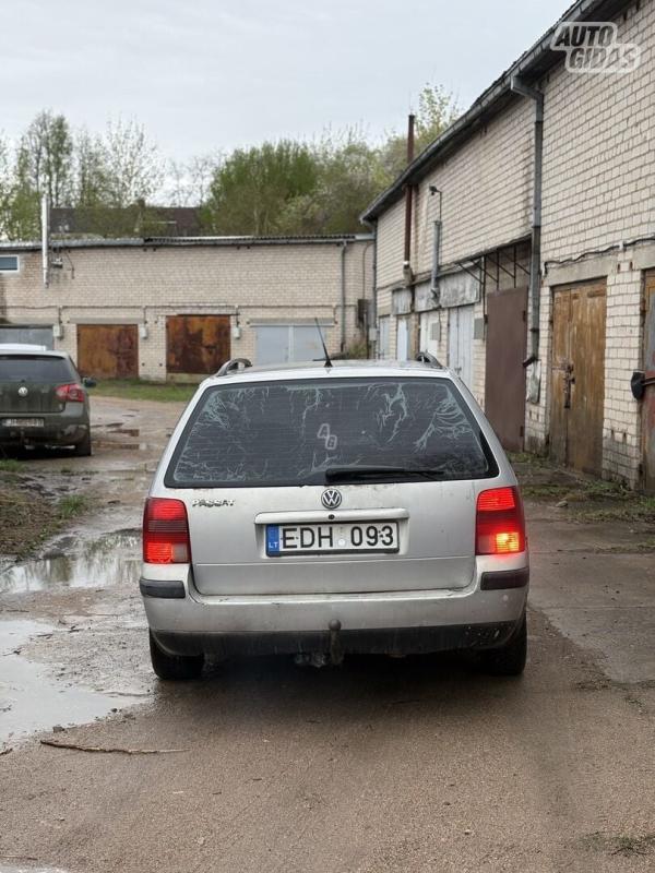 Grey Volkswagen Passat 1997 in Siauliai, with an engine capacity of 1.90 L and mileage of 330 thousand km for 400 €, photo 4 on AUTOMOTO.COM.LV